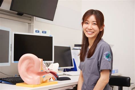 【人工内耳】人工内耳って？補聴器と何が違う？その仕組みと「聞こえ」の大切さを専門家に聞いた 『いくお～る』 聴覚障害に関する情報ブログ