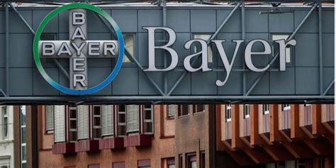 Українці за кордоном як шукати роботу в Німеччині куди звертатися і де переглядати вакансії