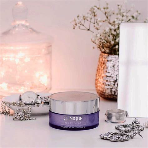 Hop Hop • ჰოპ ჰოპი Clinique Take The Day Off Cleansing 💎💎💎125 მლ 69 ლარი 💎💎💎 შეხებისას მყარი