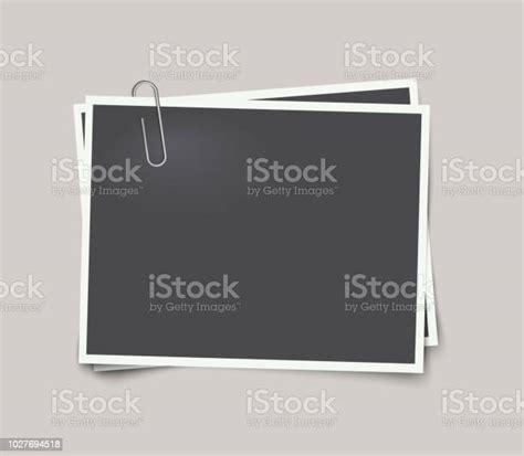 투명 한 배경에 그림자와 함께 종이 클립 두 사진 프레임 벡터 사진 예술 및 공예제품에 대한 스톡 벡터 아트 및 기타 이미지