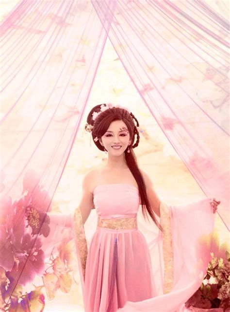 她們是清純甜美古裝美女一副靚麗的容顏展現出清純唯美的古典迷人魅力和古韻氣質 每日頭條