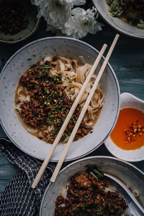 Dan Dan Nuudelit Pääruoka Reseptit