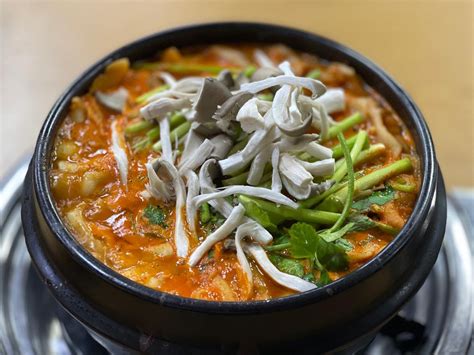 민물 생선계의 황태자 메기매운탕 맛집 Best5 식신