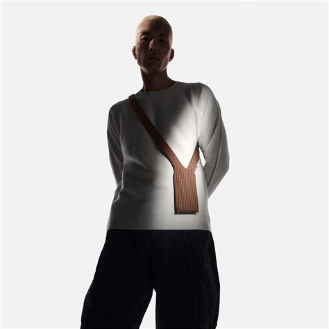Apple Presenta El Iphone Pocket Una Forma Elegante De Llevar Y Lucir