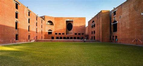 Meet Lakshmikanth Reddy Telangana Auto Drivers Son Who Got Into Iim Ahmedabad