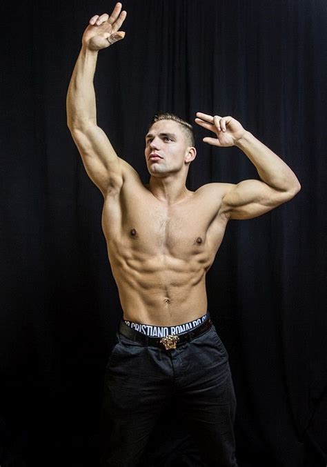 Cuban Model Matthews Island