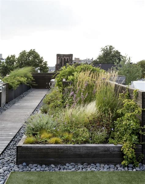 Ask The Expert Roof Garden Basics With Designer Julie Farris Gardenista Dachterrasse