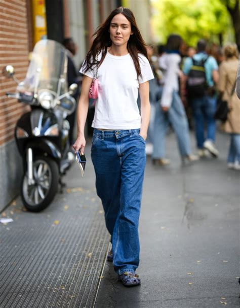 [신발] 유행 중인 크록스 스타일리시하게 신는 법 네이버 블로그