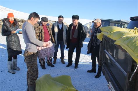 АЙМГИЙН ИТХ ЫН ДАРГА Г ЭРДЭНЭБАТ МАЛЧДЫН ӨВӨЛЖИЛТИЙН НӨХЦӨЛ БАЙДАЛТАЙ ТАНИЛЦАВ