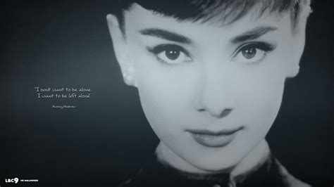 Audrey Hepburn Wallpaper X