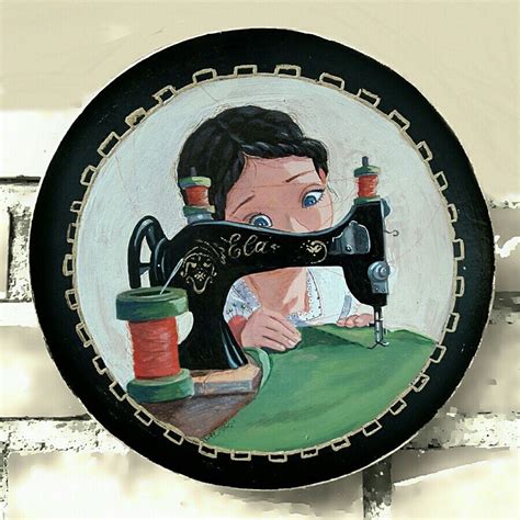 کمدا قیمت و خرید دیوارکوب خیاط کوچولو