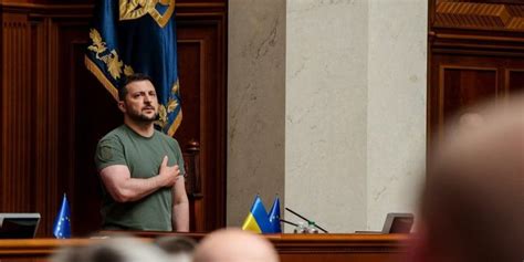 Зеленський виступив у Верховній Раді у День Конституції новини України Nv