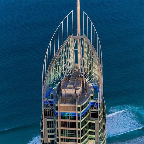 골드코스트 Q1 스카이 포인트 전망대 야경 즐기기