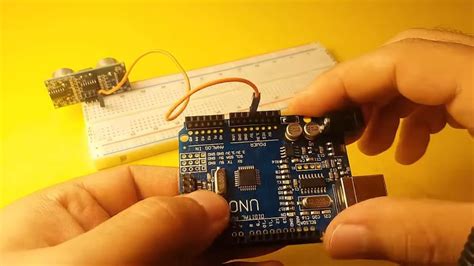 How To Use HC SR Ultrasonic Sensor With Arduino Uno DIY Project