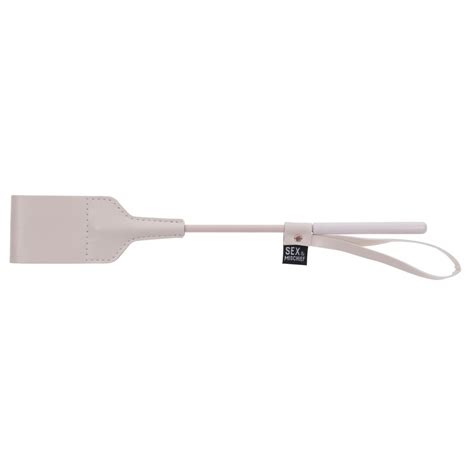 Sex And Mischief Peaches ‘n Creame Rijzweep Miss Steel