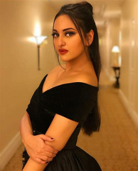Pin By Gino On ️sonakshi Sinha ️ Sonakshi Sinha Bollywood Actress