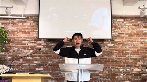 빛으로 비추시네 아이자야61 Youtube