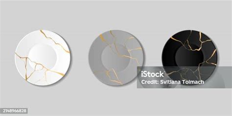 킨츠기 접시 황금빛 균열이 있는 깨진 접시 일본의 수리 예술 금이 간 도자기를 금 대리석 패턴 접시 벡터 세트로 수리 블랙과 블루 레드 식기 검은색에 대한 스톡 벡터 아트