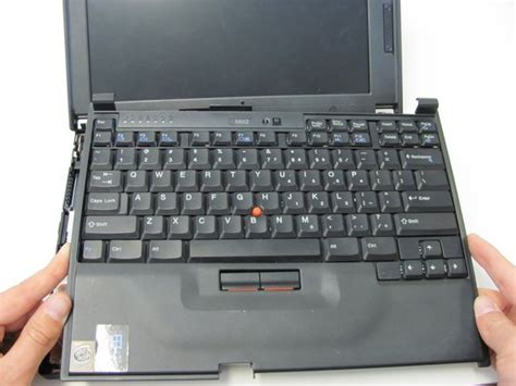 Замена клавиатуры IBM ThinkPad 560z HD01