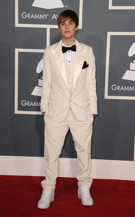 New Music N More Alfombra Roja De Los De Los Premios Grammys 2011