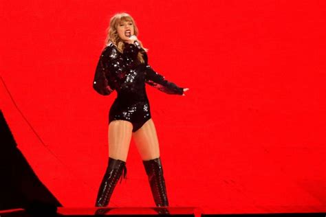 Taylor Swift Celebrities Page 81 Skinny Gossip Forums