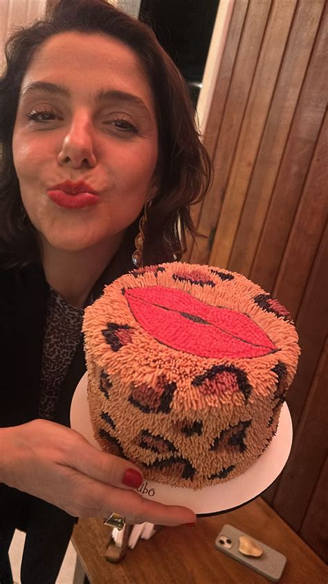 Hz Confraria Das Onças Celebra Aniversário De Mariana Perini Em Vitória A Gazeta