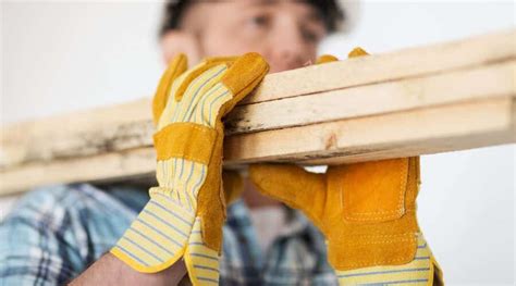 Why A Manual Handling Procedure Is So Important To Safeguard Workers From Repetitive Task