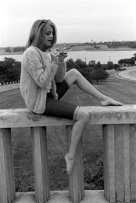 60 Gorgeous Photos Of Goldie Hawn In The Mid Late 1960s ~ Vintage