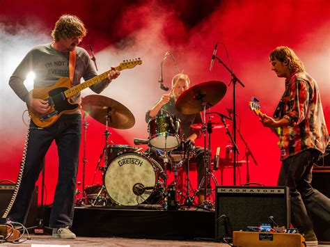Review Its Nothing But Blue Skies For Sturgill Simpson The Santa