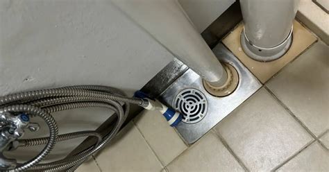 날씨도 좋지않은 상황에서 정말 구석구석 꼼꼼하게 일을 마무리해주시고 고객의 여러가지 부탁에도 싫은표정 안해주고 끝까지 잘 해