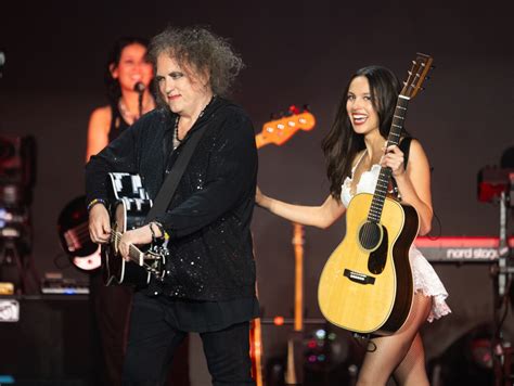 Olivia Rodrigo Robert Smith Find Heaven At Glastonbury Spin