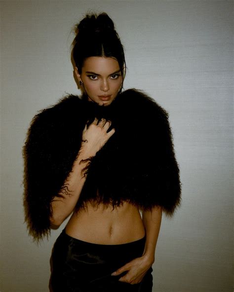 Kendall Jenners Underboob Moment