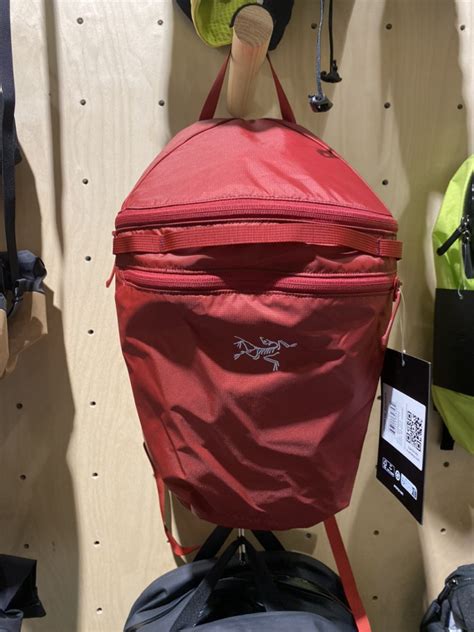 아크테릭스 [new컬러] 아크테릭스 헬리아드 15 백팩 Bordeaux 뉴진스백팩 뉴진스가방 위시버킷