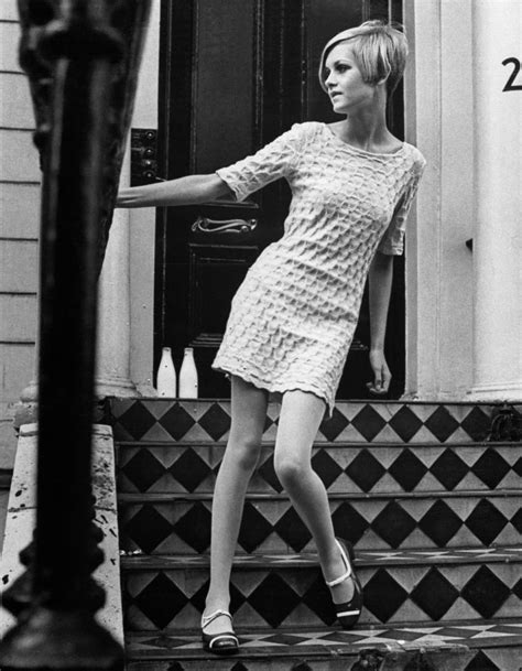 Get Your Retro Fashion Inspiration On With These Rare Photos Of Twiggy
