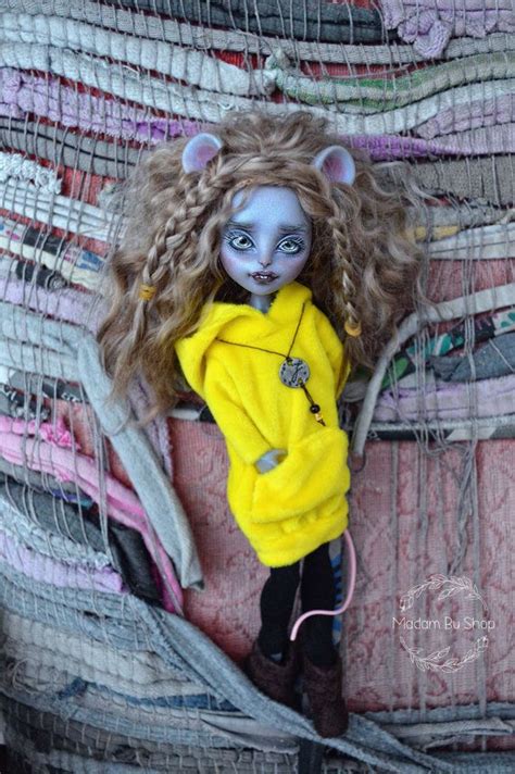 Ooak Monster High Mouscedes King By Madam Bu Ooak Is Made Of Brand New Monster High Mouscedes