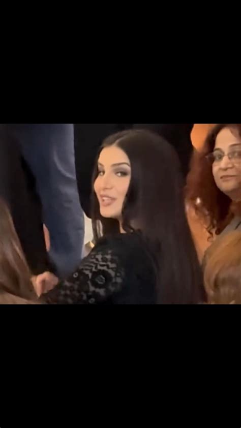 في بدايات كاترينا كيف اشوف شبه بينهم ولا ننسى انهم كلهم عرق بريطاني 🇬🇧