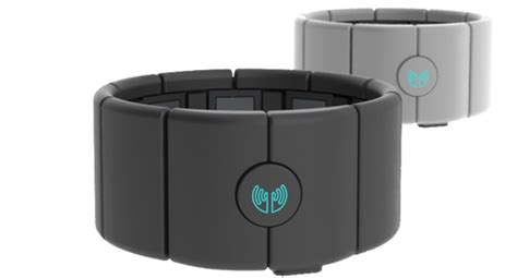 Myo Gesture Control Armband Gains 30k Preorders Gearburn