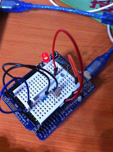 kuan s technoloy development lab03 arduino光敏電阻感測元件 第3個實驗
