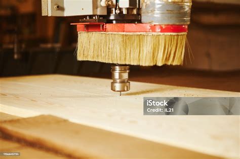 드릴링 Cnc 기계와 나무 공장에서 공작 기계 컴퓨터 수치 제어 Cnc 장치에 대한 스톡 사진 및 기타 이미지 Cnc 장치