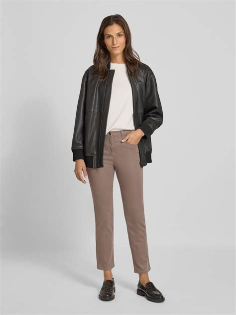 Raphaela By Brax Stoffen Broek Met Steekzakken Model Laura In Taupe