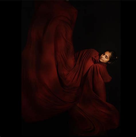 Natasha Noel Scrolller