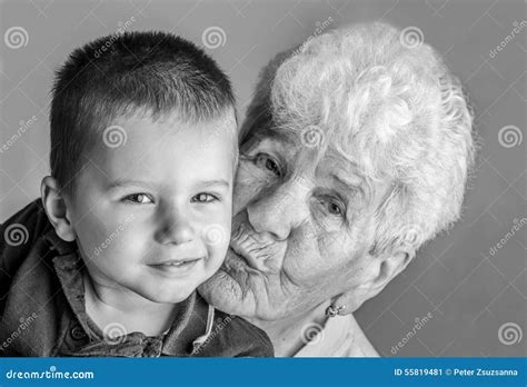 Vieux Et Jeune Image Stock Image Du Gens Chanceux Noir