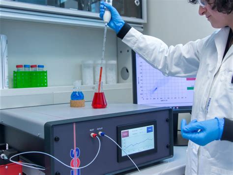 Submicron And Microparticles Measurement In A Liquid In High Res