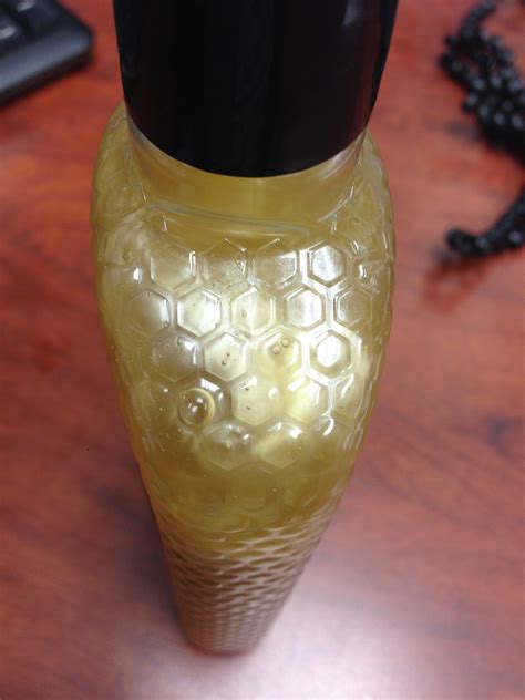 How To Model In Solidworks A Honeycomb Texture Pattern Over A Bottle