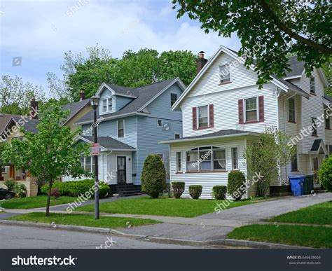 1996 Lower Middle Class Houses Whats An Example Of Upper Class