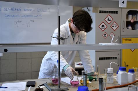 katedra chemie podporuje mladé talenty univerzita hradec králové