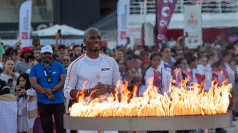 Олимпийският огън продължава турнето си из Франция