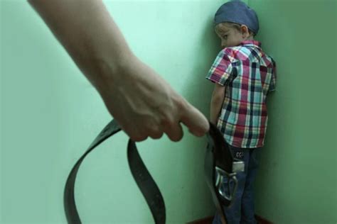 Создать мем издевательство над детьми наказание ремнём девочек наказание ремнем Картинки