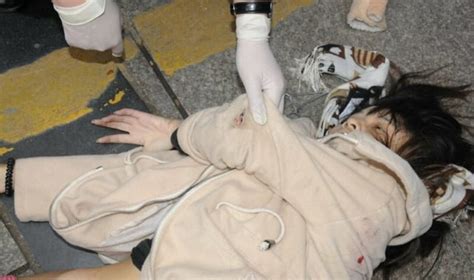 【閲覧注意】飛び降り自殺した少女。なぜかおっぱいとマ コまで調べられ晒される…（画像） ポッカキットポッカキット