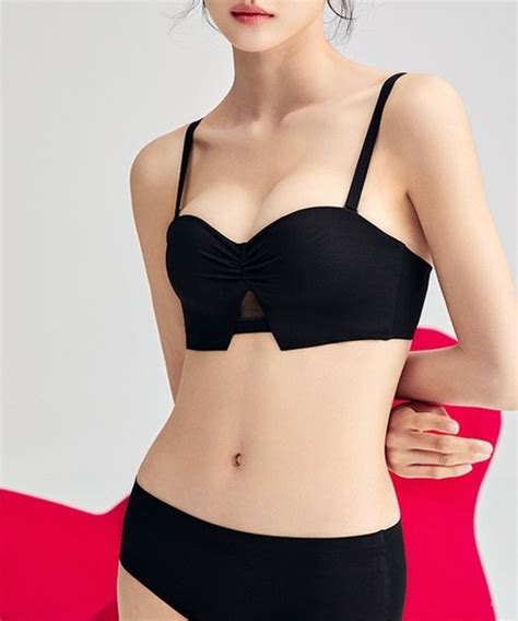 로맨시스 볼륨 레이디 브라 노와이어 하프컵 반컵브라 뽕브라 편한 오프숄더 튜브탑 끈없는브라 브라탑 브라렛 누드 누디 심리스 세트
